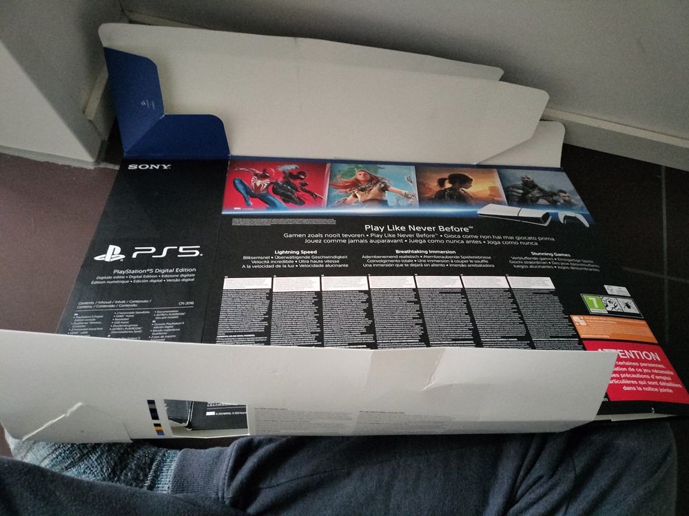 Ps5 nur eine Verpackung | Kaufen auf Ricardo