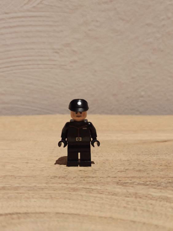 Lego Star Wars - First Order Officer - Red Lines on Uniform (Gebraucht ...