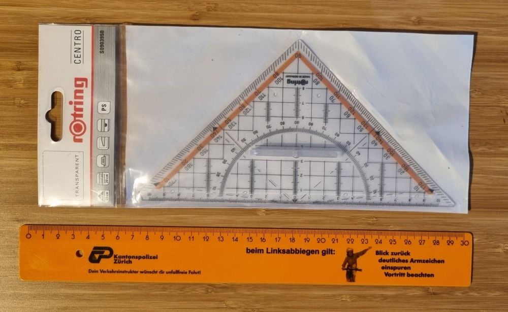 Geodreieck und Lineal (Gebraucht) in Zumikon für CHF 4 – mit Lieferung ...