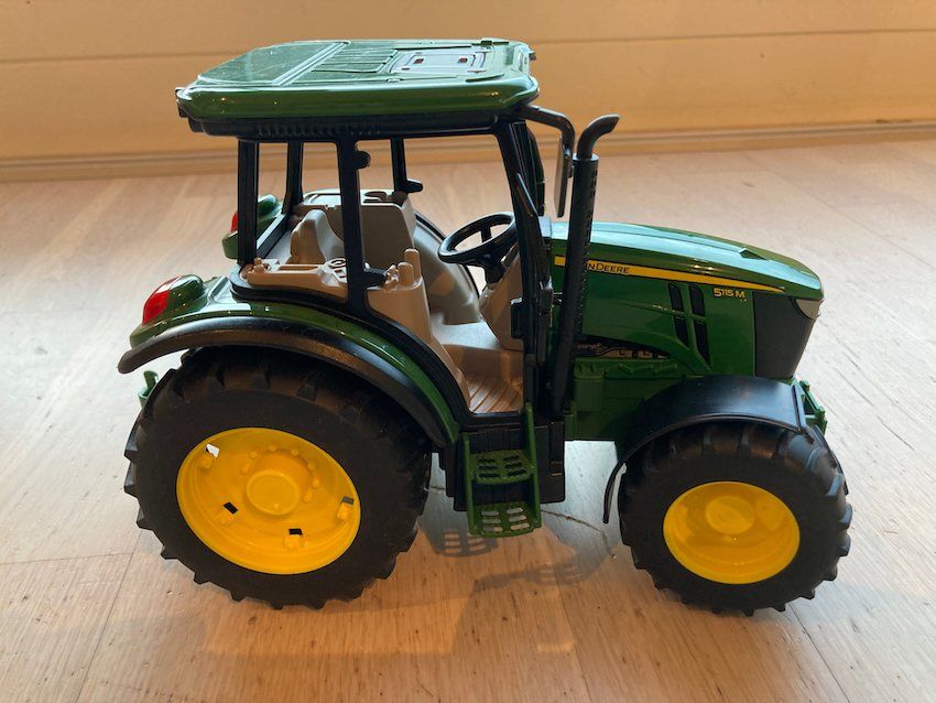 Bruder John Deere 5115 M | Kaufen auf Ricardo
