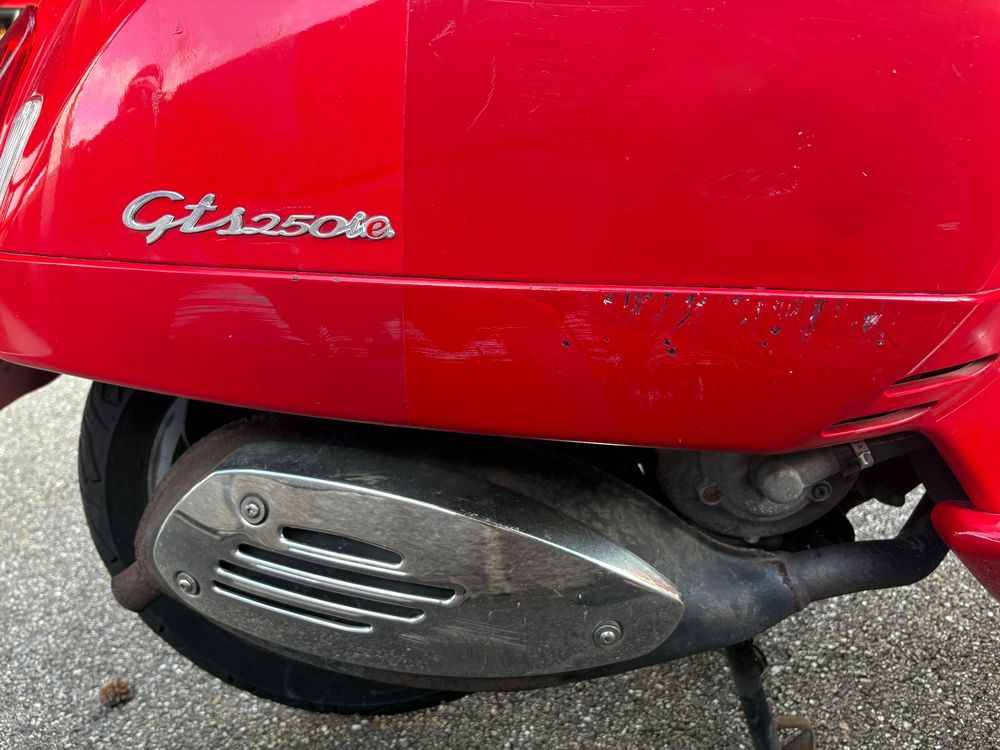 Vespa GTS 250 i.e. ABS (Gebraucht) in Zwillikon für CHF 1100 – nur ...
