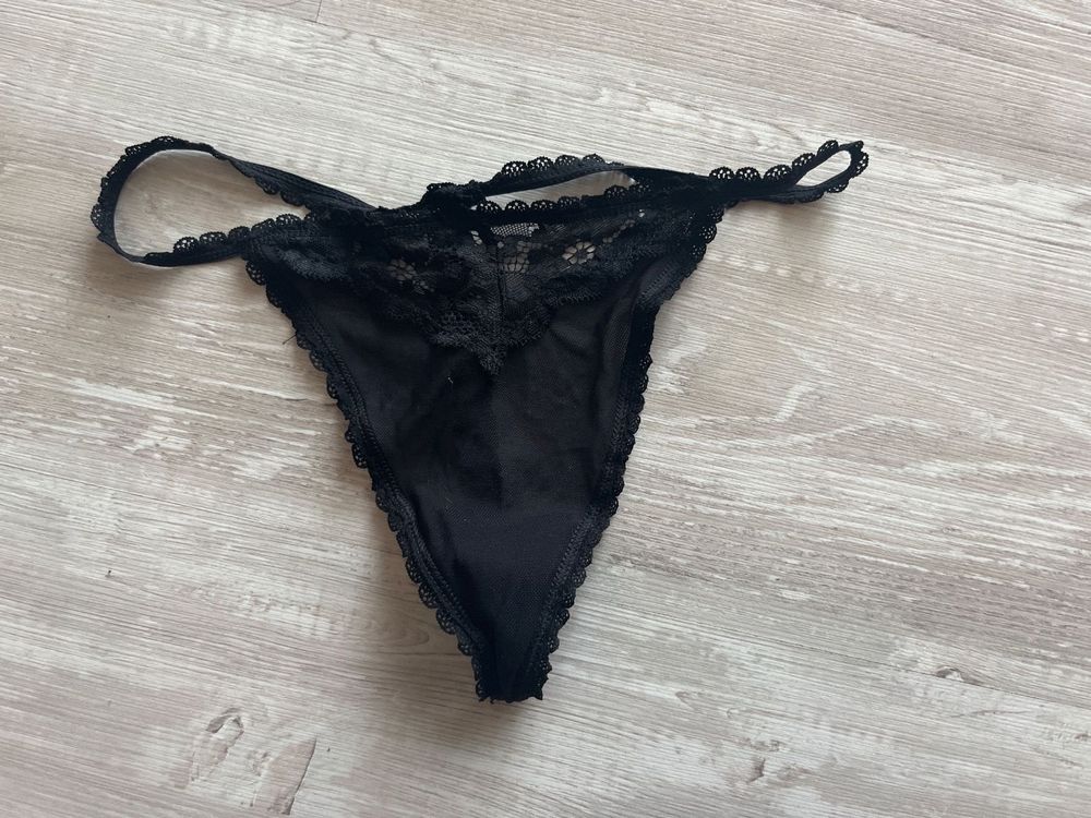 2 Sexy String / Tanga Gebraucht in S/M ab 5.00 CHF !!! (Gebraucht) in ...