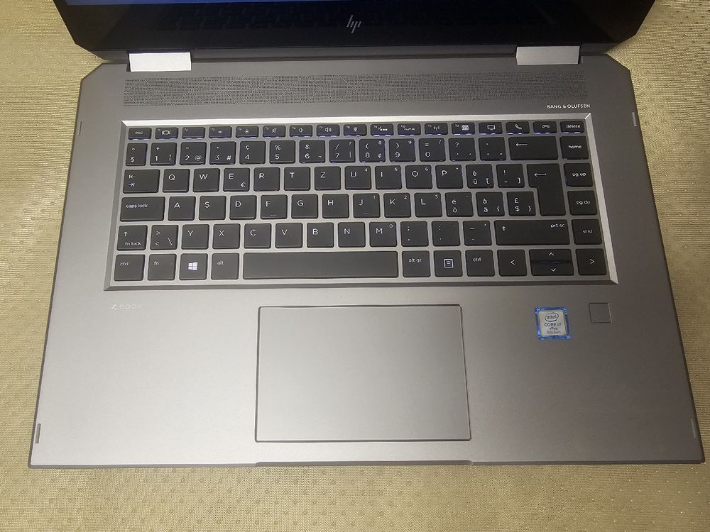 HP ZBook Studio X360 G5 15" Touch Reversibel, i7 6c/12t, (Gebraucht) in ...