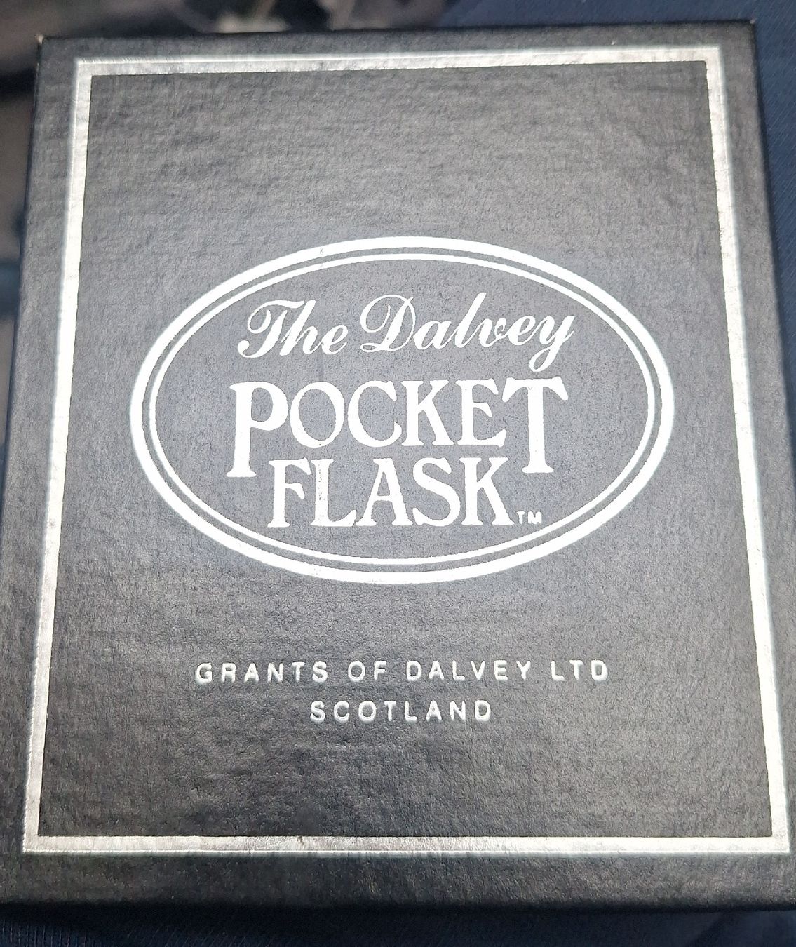 Flasque de poche Dalvey, neuve dans son emballage original (Neu (gemäss ...