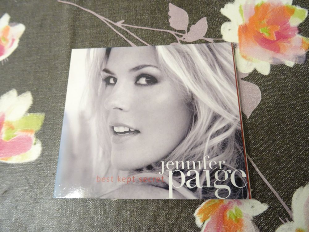 Jennifer Paige - Best kept secret CD (Gebraucht) in Olten für CHF 3 ...