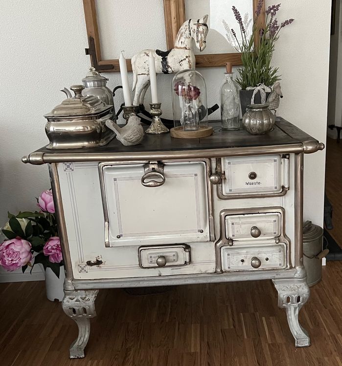 Alter Kochherd / Antike Küchenhexe / Küchenherd (Gebraucht) in Weggis ...