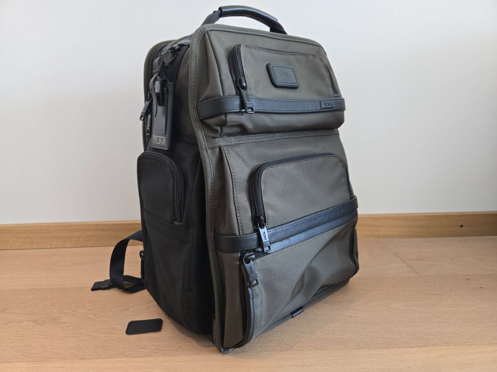 Tumi Alpha 3 Brief Pack Olive Night | Kaufen auf Ricardo