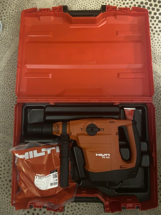 Perforateur/Bohrhammer Hilti TE 60 AVR neuf (Neu und originalverpackt) in Echallens für CHF 1420 ...