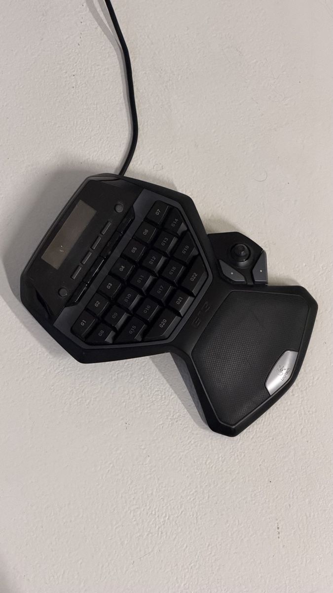 Logitech G13 Gameboard – programmierbares Gaming Keypad – fu (Gebraucht ...