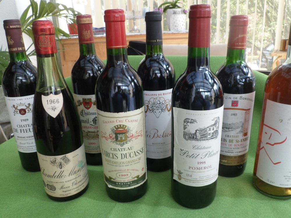 Wein Lot aus Nachlass, vorwiegend Bordeaux, 60er 80er 90er | Kaufen auf ...