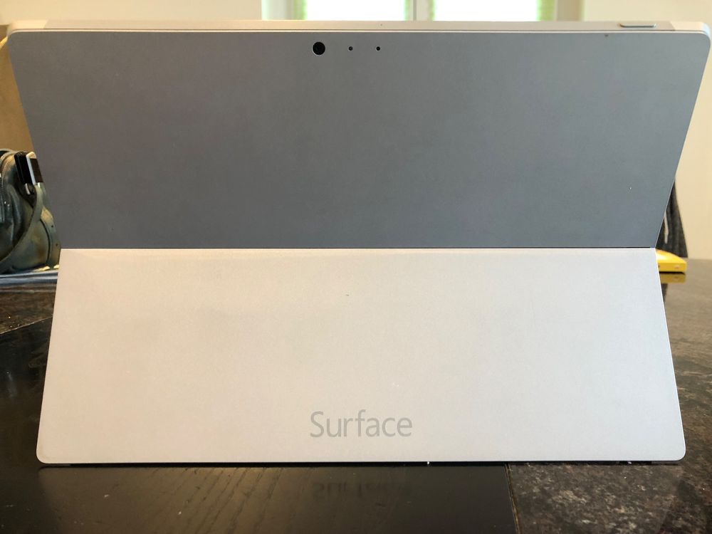 Surface Pro 3 (Display / Touch defekt) (Defekt) in Thun für CHF 50 ...