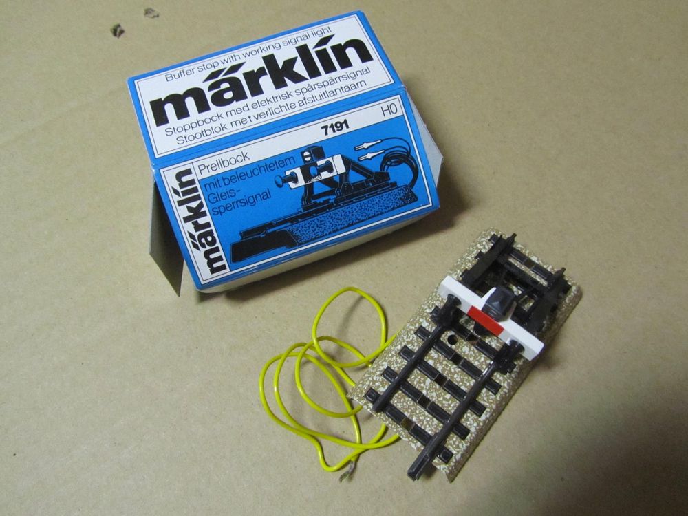 Märklin Prellbock mit beleuchtetem Gleissperrsiegel HO 7191 (Neu und ...