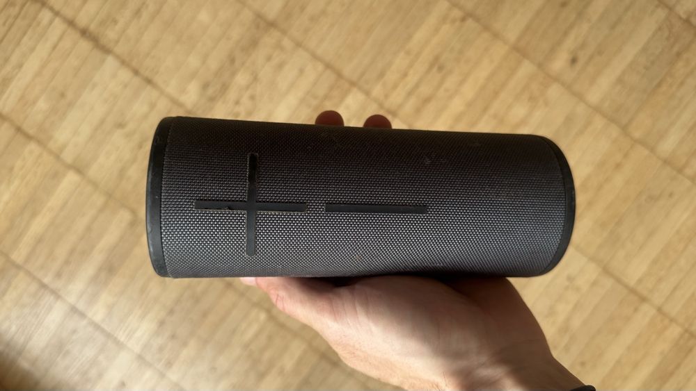 5 x Ultimate Ears UE BOOM (Gebraucht) in Zürich für CHF 120 – nur ...