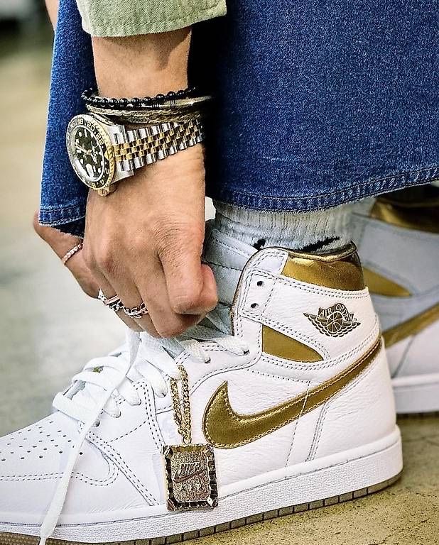 Air Jordan 1 High OG Metallic Gold unisex N°42,5 (Usato) a Lugano per ...