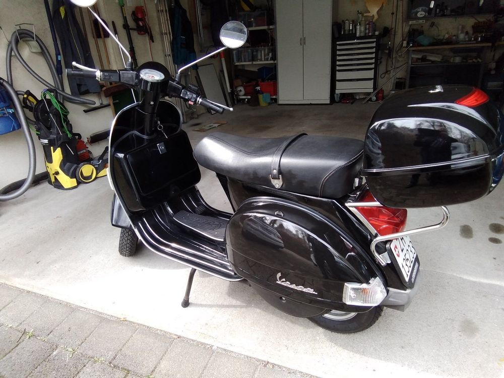 Piaggio Vespa PX 125 / 4 Gang schwarz | Kaufen auf Ricardo