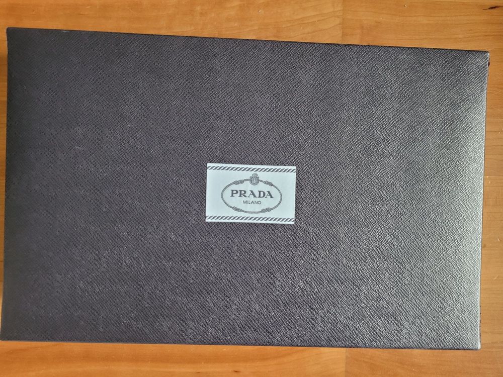 Prada Milano Box Aufbewahrungsbox Geschenkbox 40x30cm | Kaufen auf Ricardo