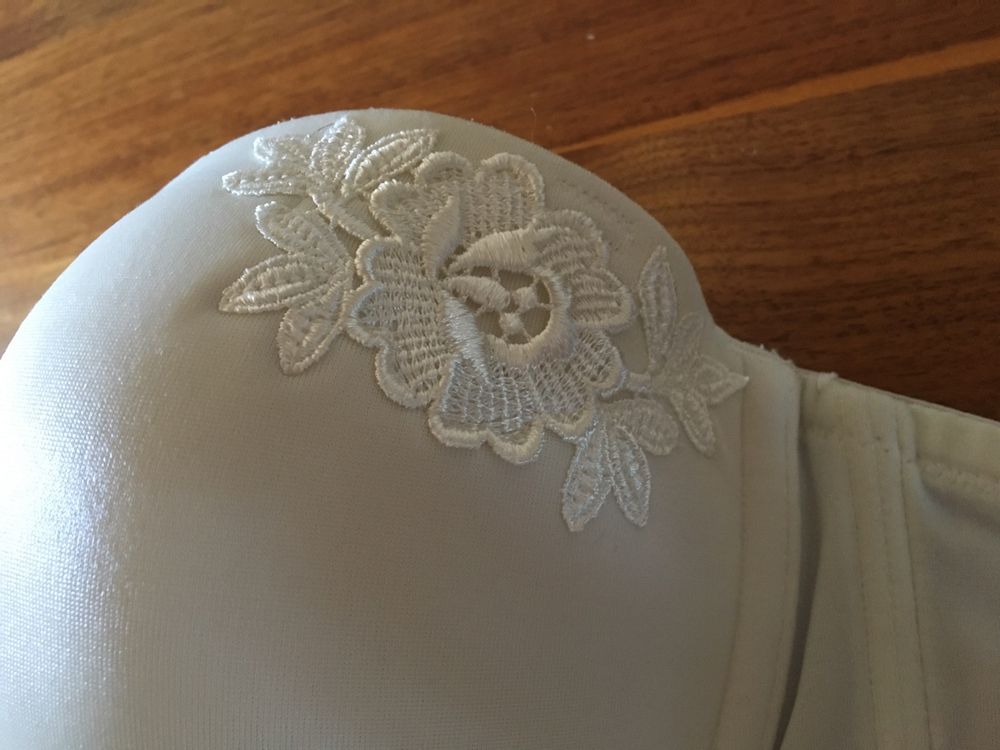 Trägerloser Bügel-BH von Triumph, Grösse 85C | Kaufen auf Ricardo