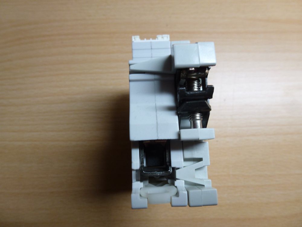 LS 1pol. C10 + N-Trenner F24 ABB-Smissline (Gebraucht) in Hombrechtikon ...