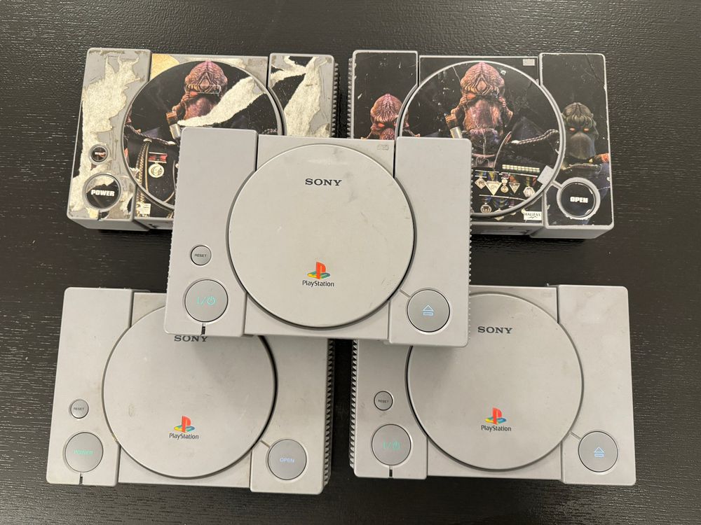 5 Stk. PlayStation 1 - erste Generation PS, PS1 5er Bundle (Defekt) in ...