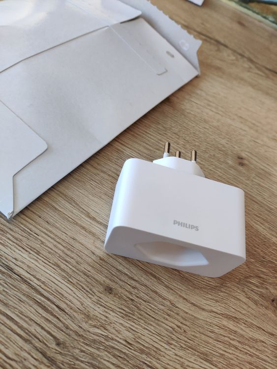 Philips Hue Smart Plug | Kaufen auf Ricardo