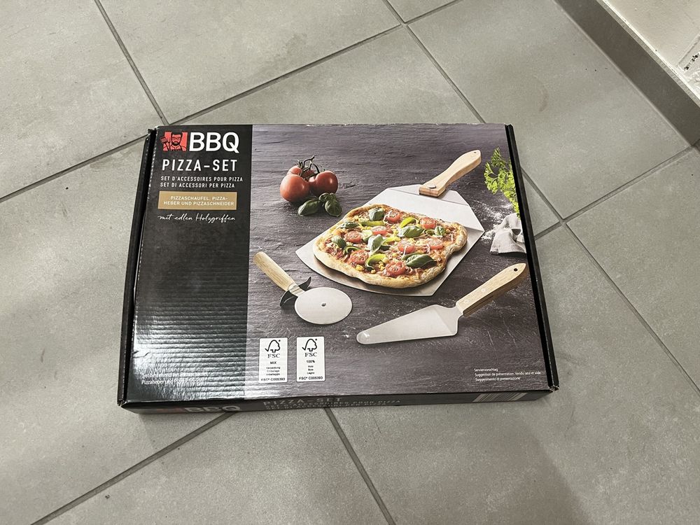 BBQ Pizza-Set mit Pizzaschieber neuwertig | Kaufen auf Ricardo
