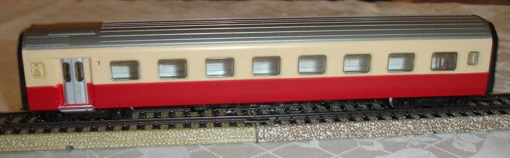 Märklin H0, 4071 / 2 TEE Zusatzwagen (Defekt) in Bern für CHF 63 – mit ...