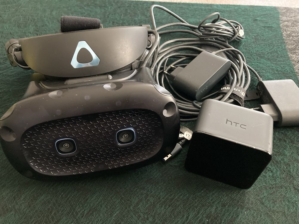 HTC Vive Cosmos Elite HMD + HTC Vive Base Station (Gebraucht) in Romanshorn für CHF 199 – mit ...