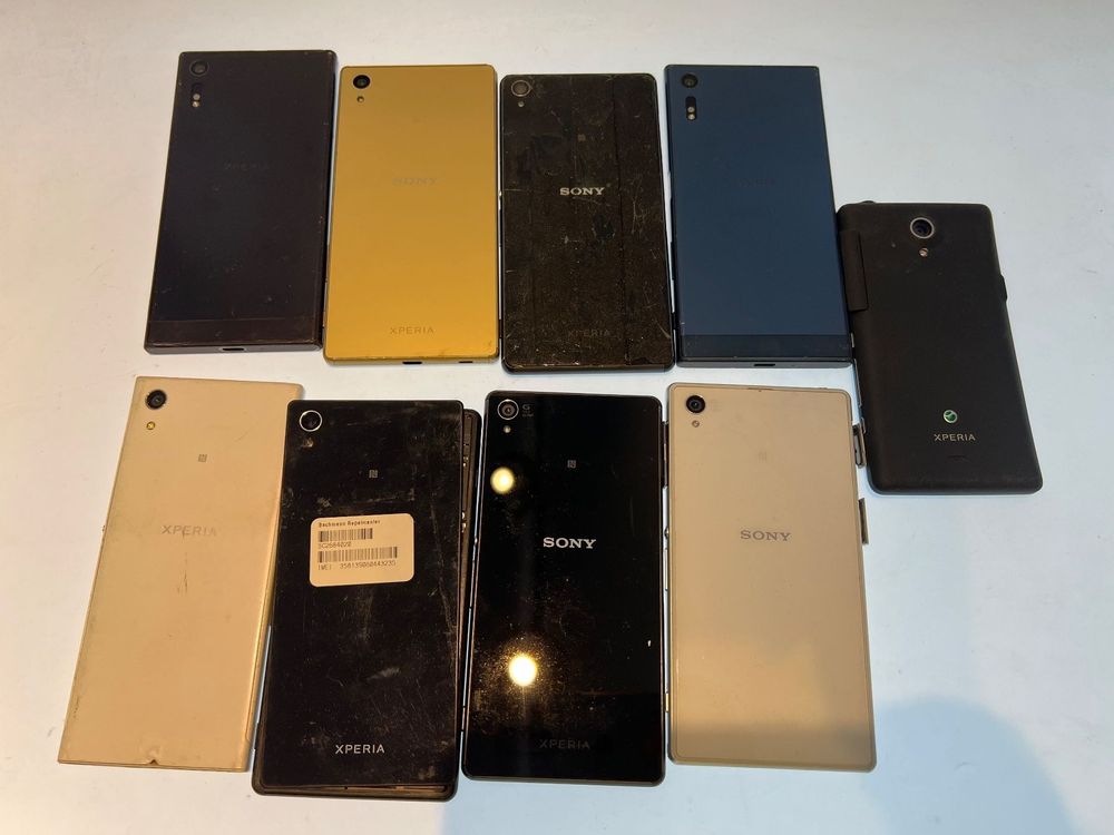 Natels de Sony défectueux dès 1.- (Defekt) in Lausanne für CHF 4 – mit ...