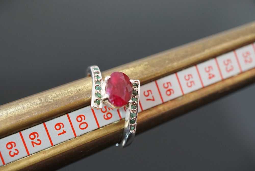 ALTER 925 SILBER RING RUBIN + SMARAGD EDELSTEIN GEPUNZT | Kaufen auf ...
