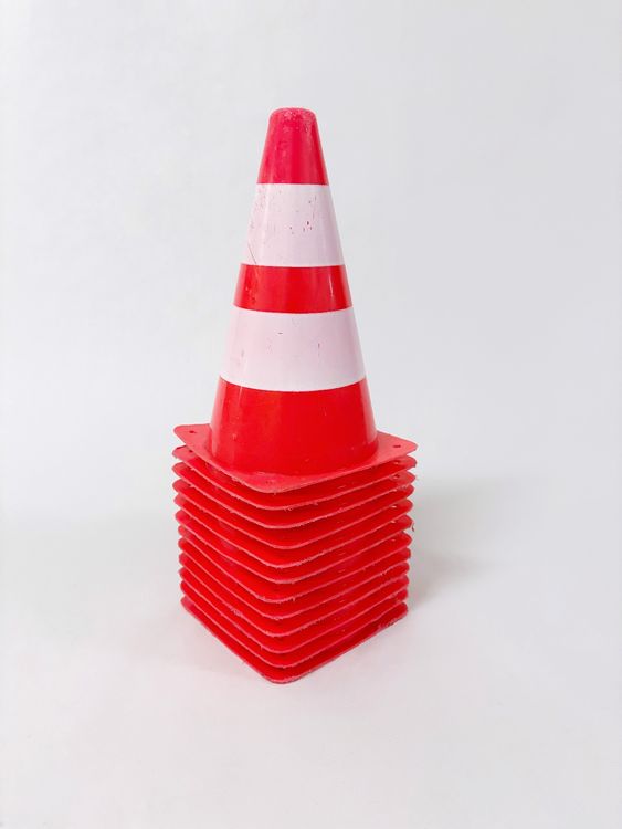 Pylone klein 12 Stück (Gebraucht) in Neuenkirch für CHF 8 – nur ...