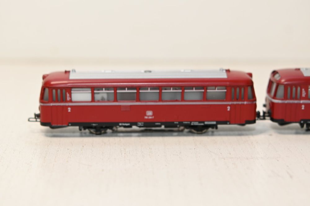 DB Schienenbus 2 teilig Märklin HO/AC läuft nicht surrt nur (Defekt) in ...