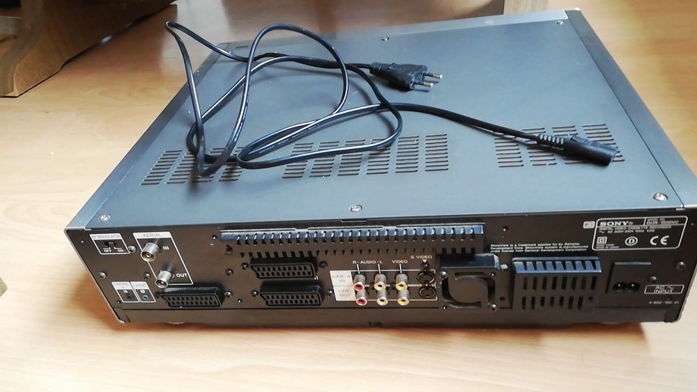 SONY mini DV digital/DV digital PAL player (Gebraucht) in Wisen SO für ...