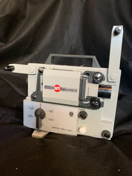 Eumig Mark M Super 8 Filmprojektor (Gebraucht) in Uzwil für CHF 20 – nur Abholung auf Ricardo kaufen
