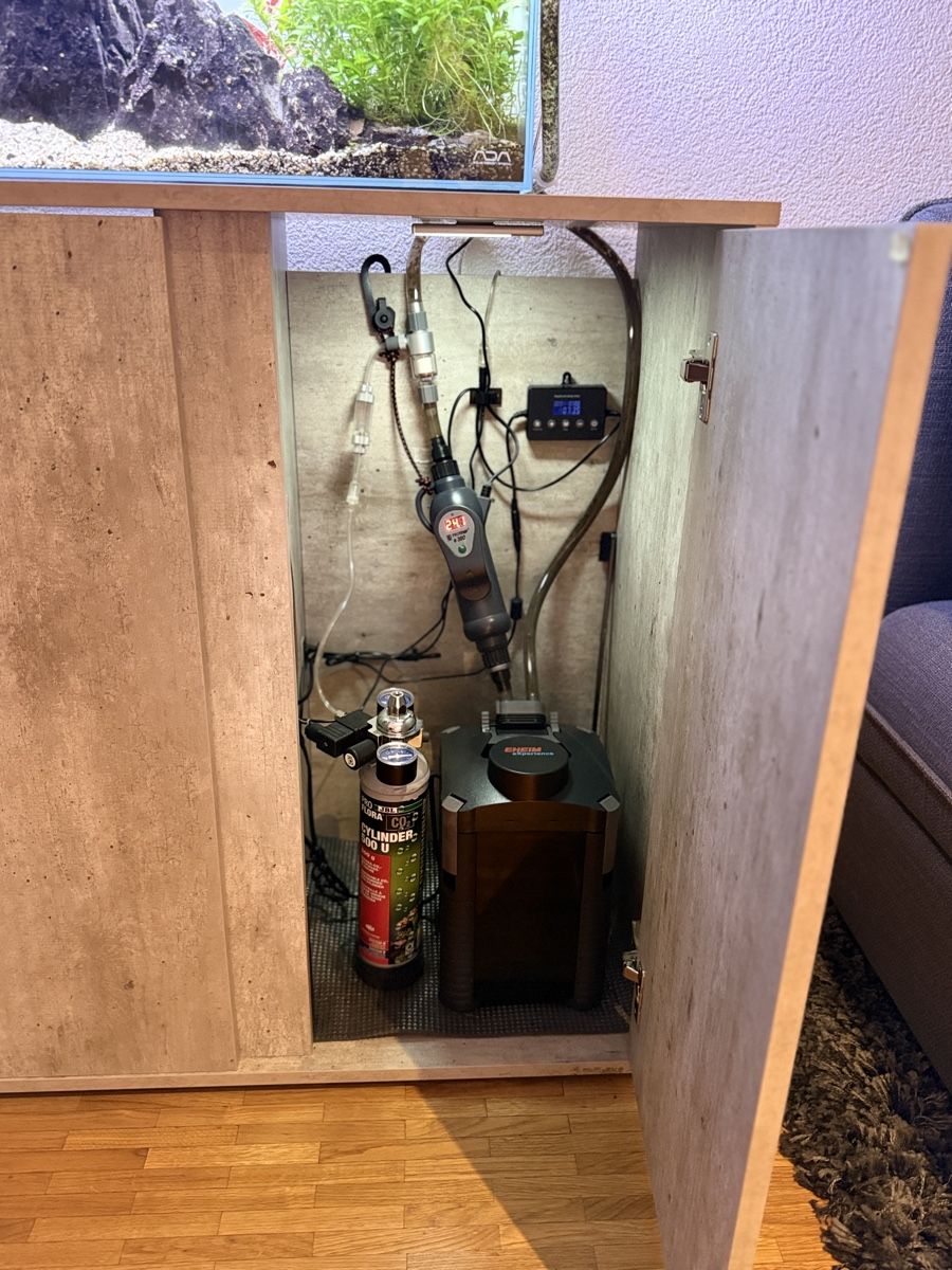 Aquarium/système aquascape complet avec meuble (Gebraucht) in Villars ...