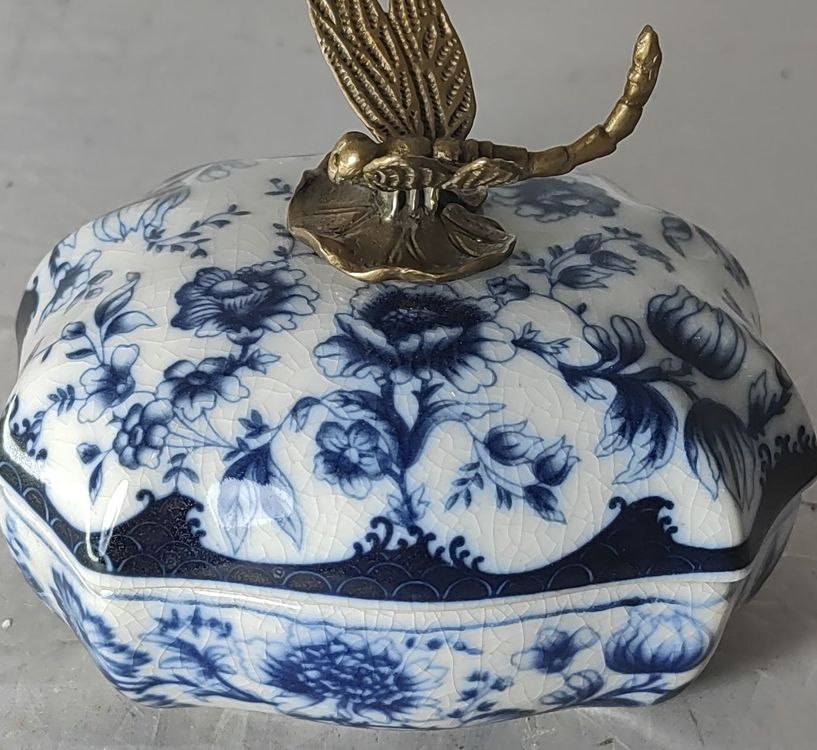 SCHMUCKDOSE PORZELLAN DOSE BLAU WEISS LIBELLE VINTAGE DEKO (Gebraucht ...