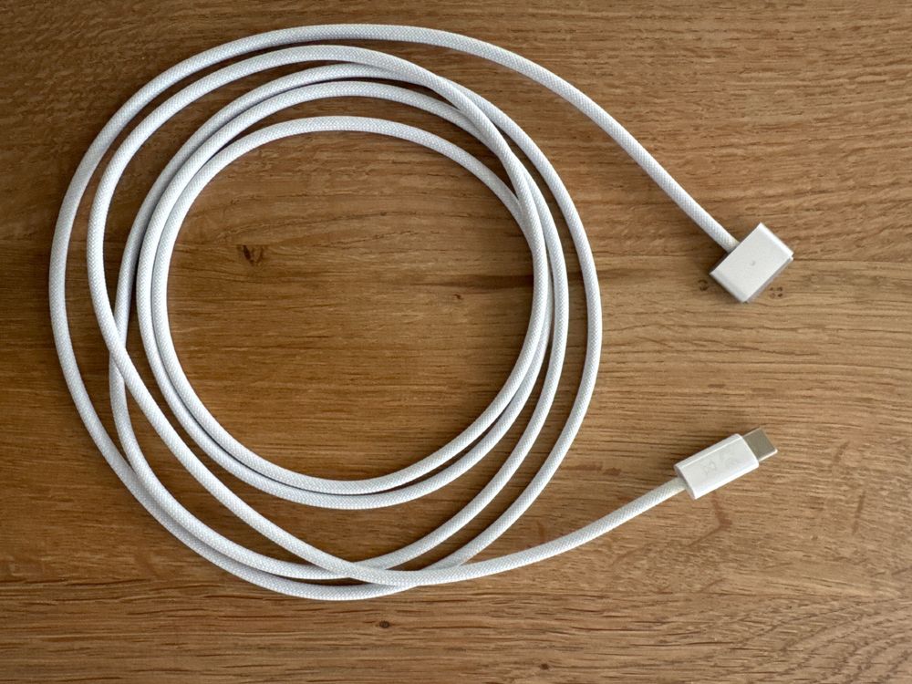 Apple USB‑C auf MagSafe Kabel (2 m) (Gebraucht) in Wettingen für CHF 19 ...