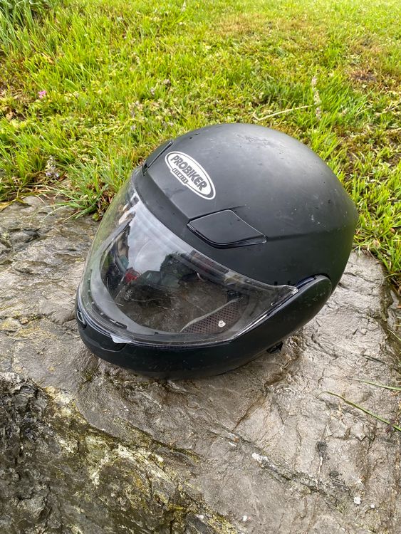 Motorradhelm (Gebraucht) in Oberriet SG für CHF 9 – mit Lieferung auf ...