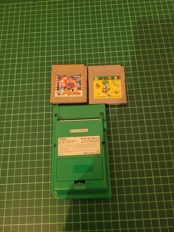 Green Game Boy Pocket Bundle - Boxing and Yoshi Games (Gebraucht) in ...
