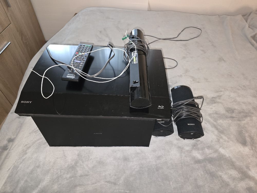 Sony Blu-ray Home Cinema System BdV E380 | Kaufen auf Ricardo