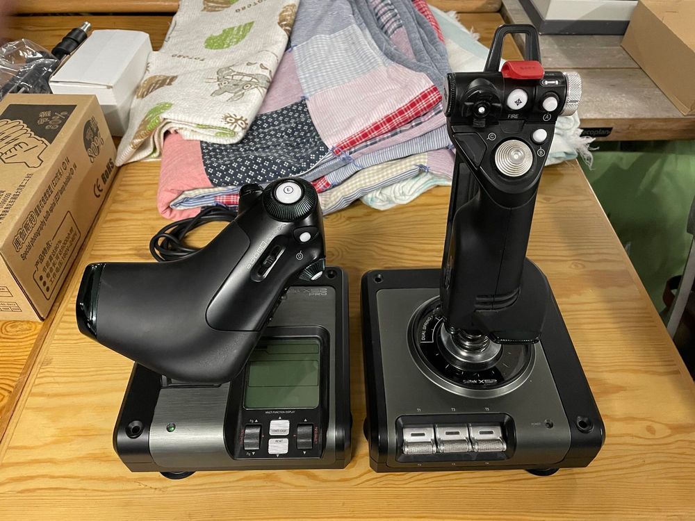 Saitek Joystick Set | Kaufen auf Ricardo