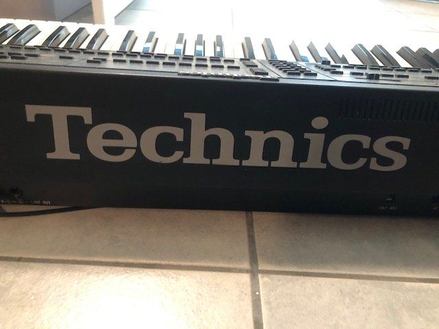 Technics Keyboard SX-K700 mit Ständer (D'occasion) à Rudolfstetten pour ...