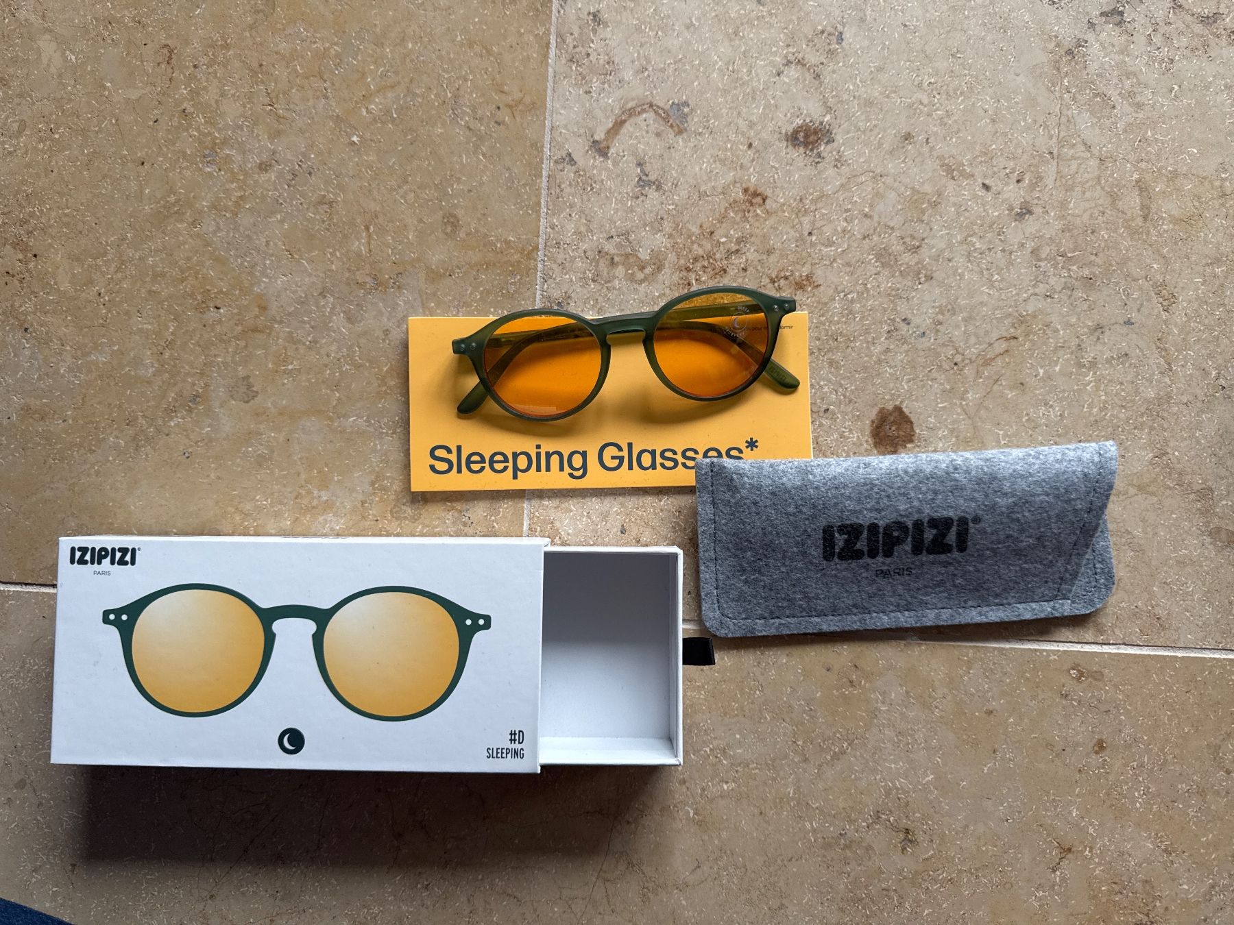 Izipizi Sleeping Brille, neuwertig, Grün, Top Zustand! (Neu (gemäss ...