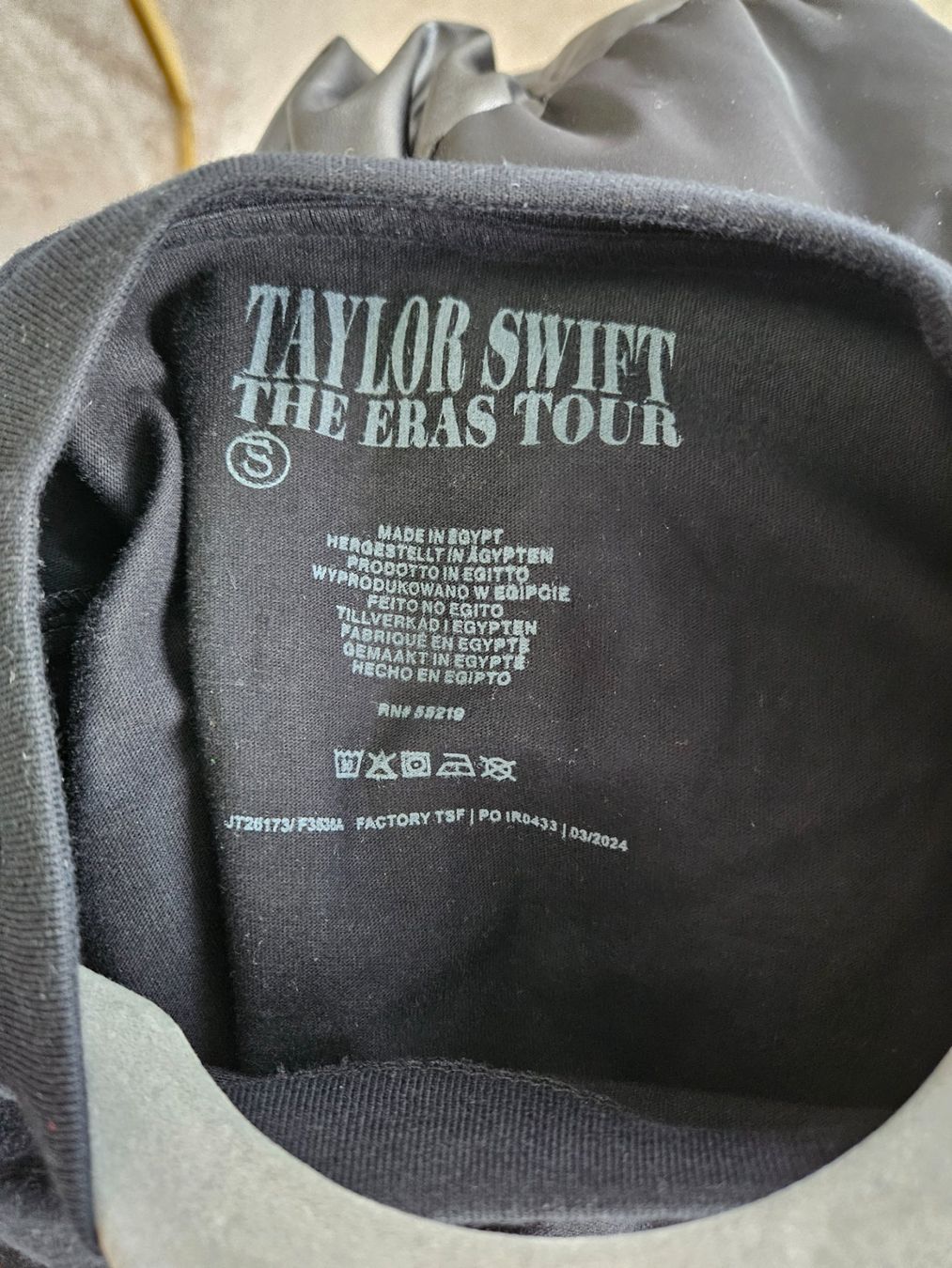 Taylor Swift, The Eras Tour T-Shirt neu (Gebraucht) in Emmenbrücke für ...