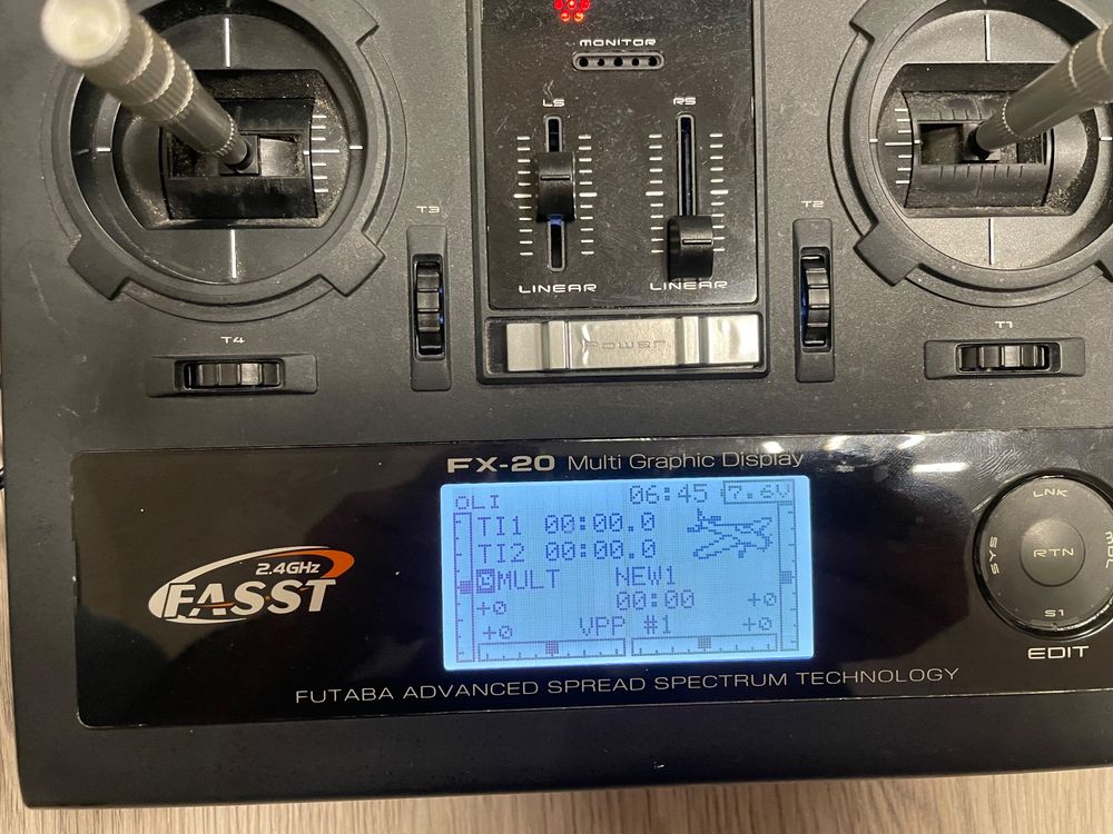 Futaba Fx 20 (Gebraucht) in Bösingen für CHF 99 – mit Lieferung auf Ricardo kaufen