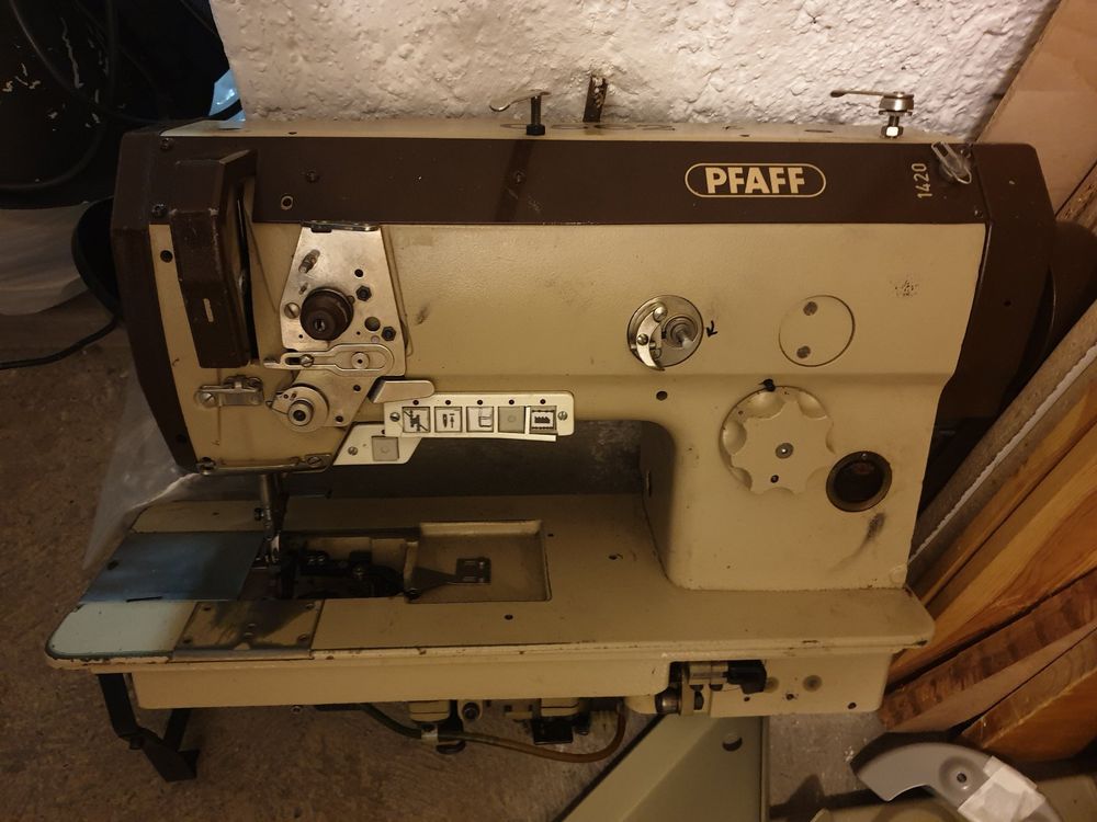 Nähmaschinenkopf Industrienähmaschine Pfaff 1420 Leder (Defekt) in ...