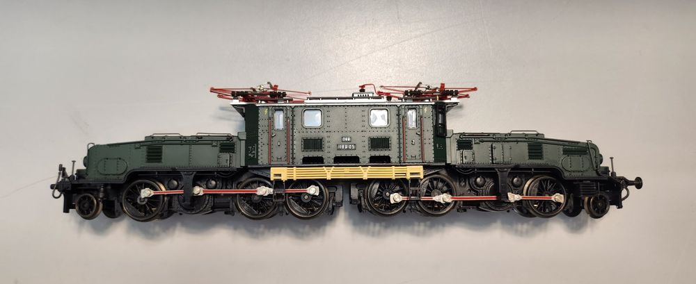 Roco HO 4149A E-Lok BR 1189 Krokodil öBB (Defekt) in Vufflens-la-Ville ...