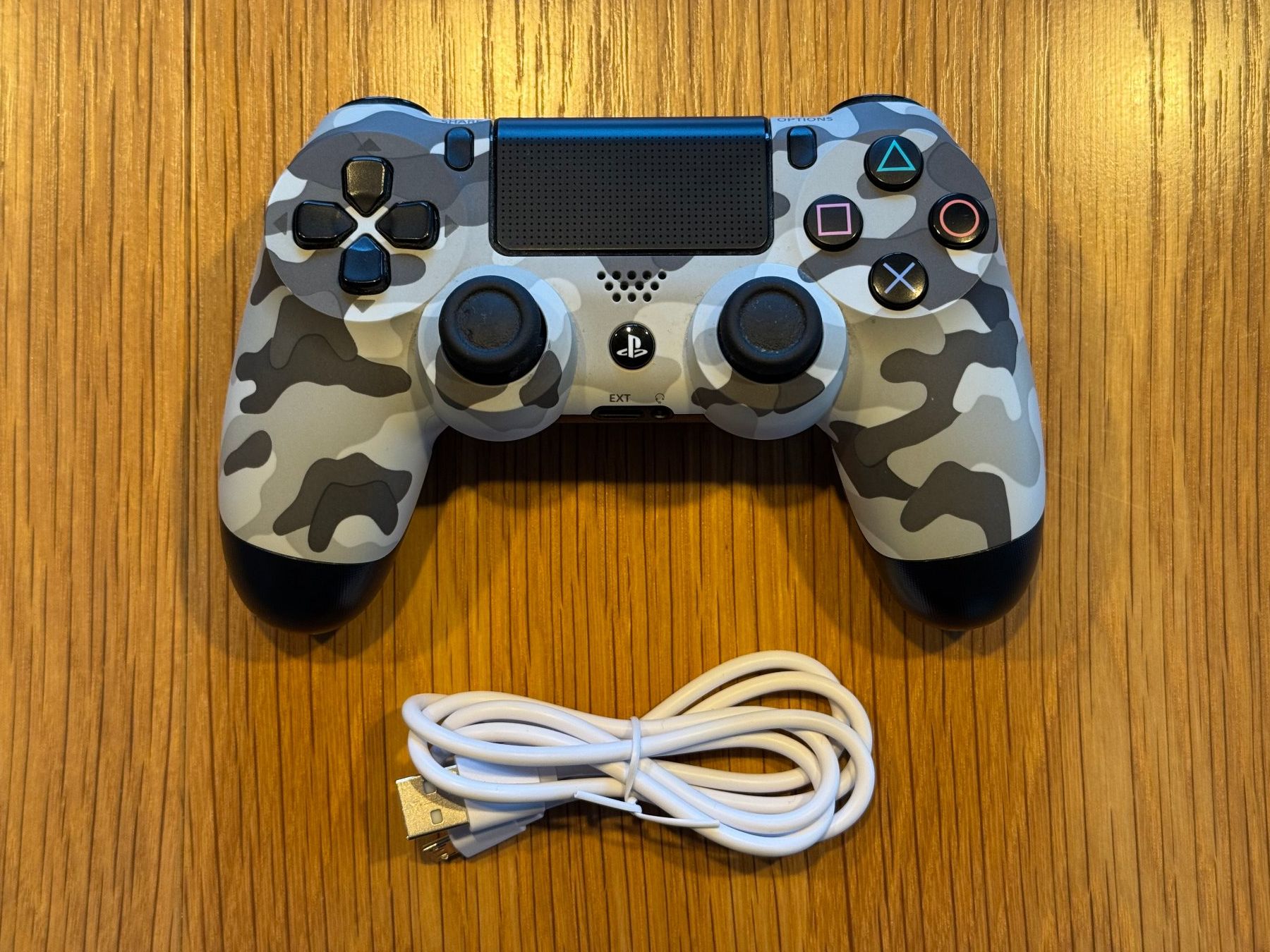 Sony PS4 Dualshock Controller (Gebraucht) in Staufen für CHF 17.95 ...