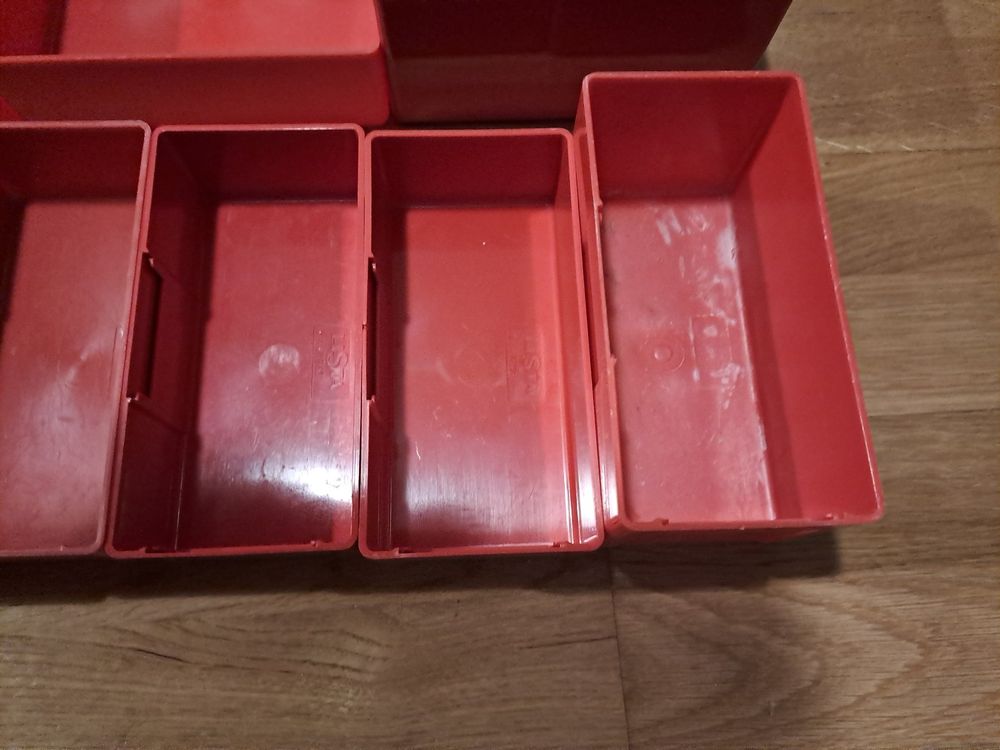 Lista + Other Red Storage Boxes (Gebraucht) in für CHF 15 – mit ...