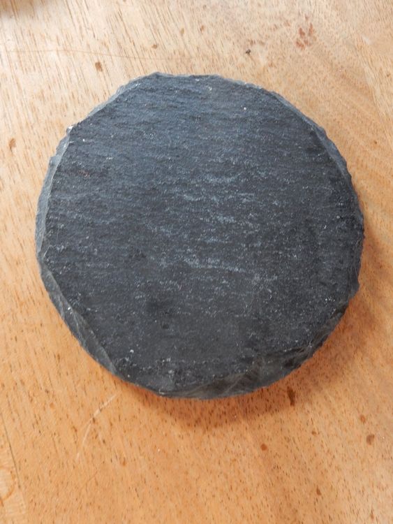 Schieferplatte Untersetzer Deko Rustikal 9 cm Durchmesser (Gebraucht) in Jona für CHF 2 – mit ...