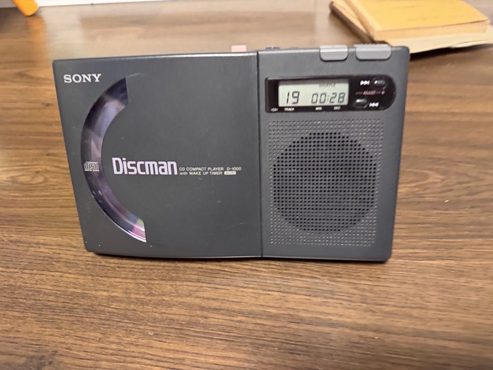 Vintage Sony Discman alarm clock D-1000 CD Player (Gebraucht) in BADEN ...